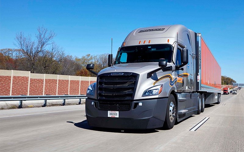 A Comprehensive Guide to Becoming an Owner-Operator Truck Driver